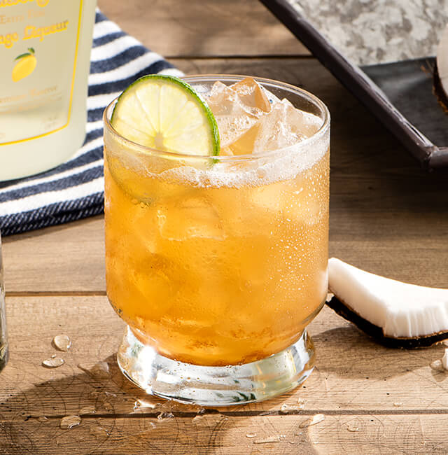 VIP Colada Cocktail Recipe | Patrón Tequila