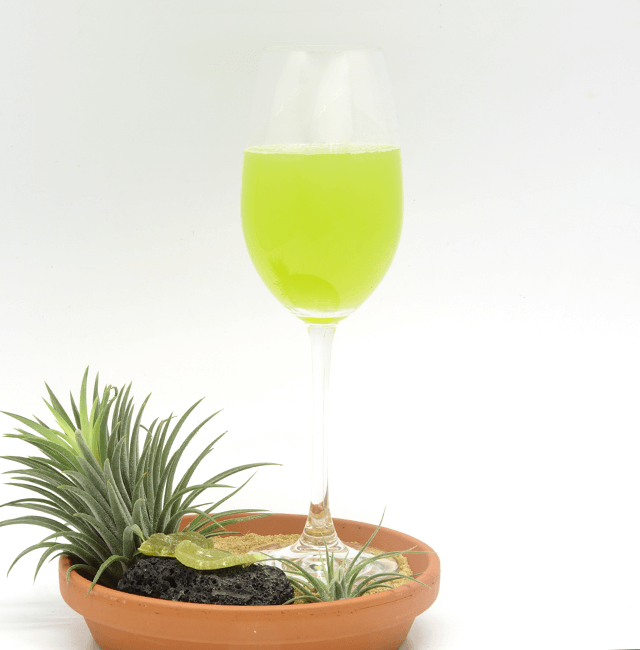 Kosmos Cocktail Recipe | PATRÓN TEQUILA