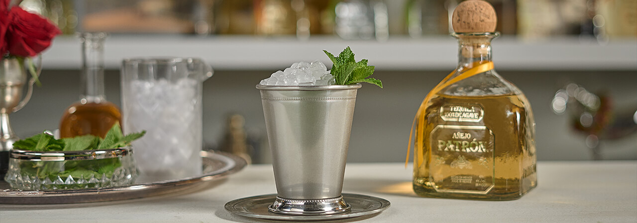 The Basic Guide to Everything About Ice | PATRÓN TEQUILA