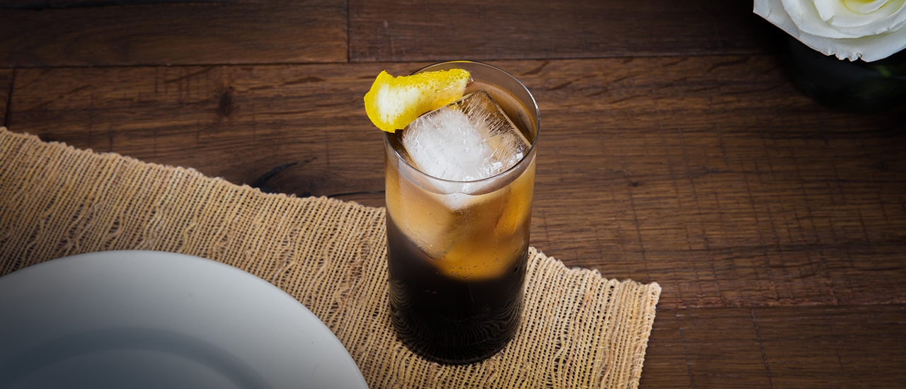 Black Beauty Spritz Cocktail Recipe | Patrón Tequila