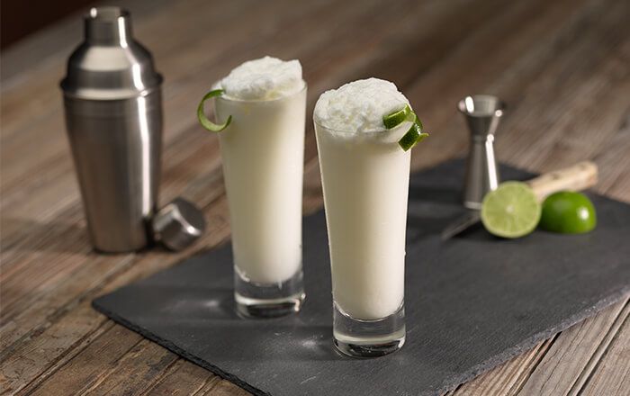 How to Make Foamy Egg Whites for Cocktails | PATRÓN TEQUILA