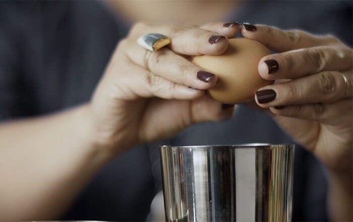 How to Make Foamy Egg Whites for Cocktails | PATRÓN TEQUILA